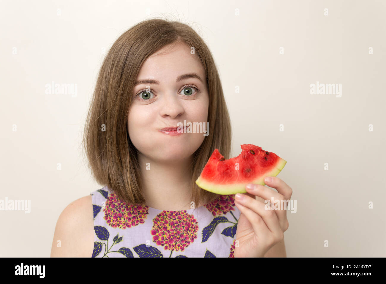 Girl chewing hi-res stock photography and images - Alamy