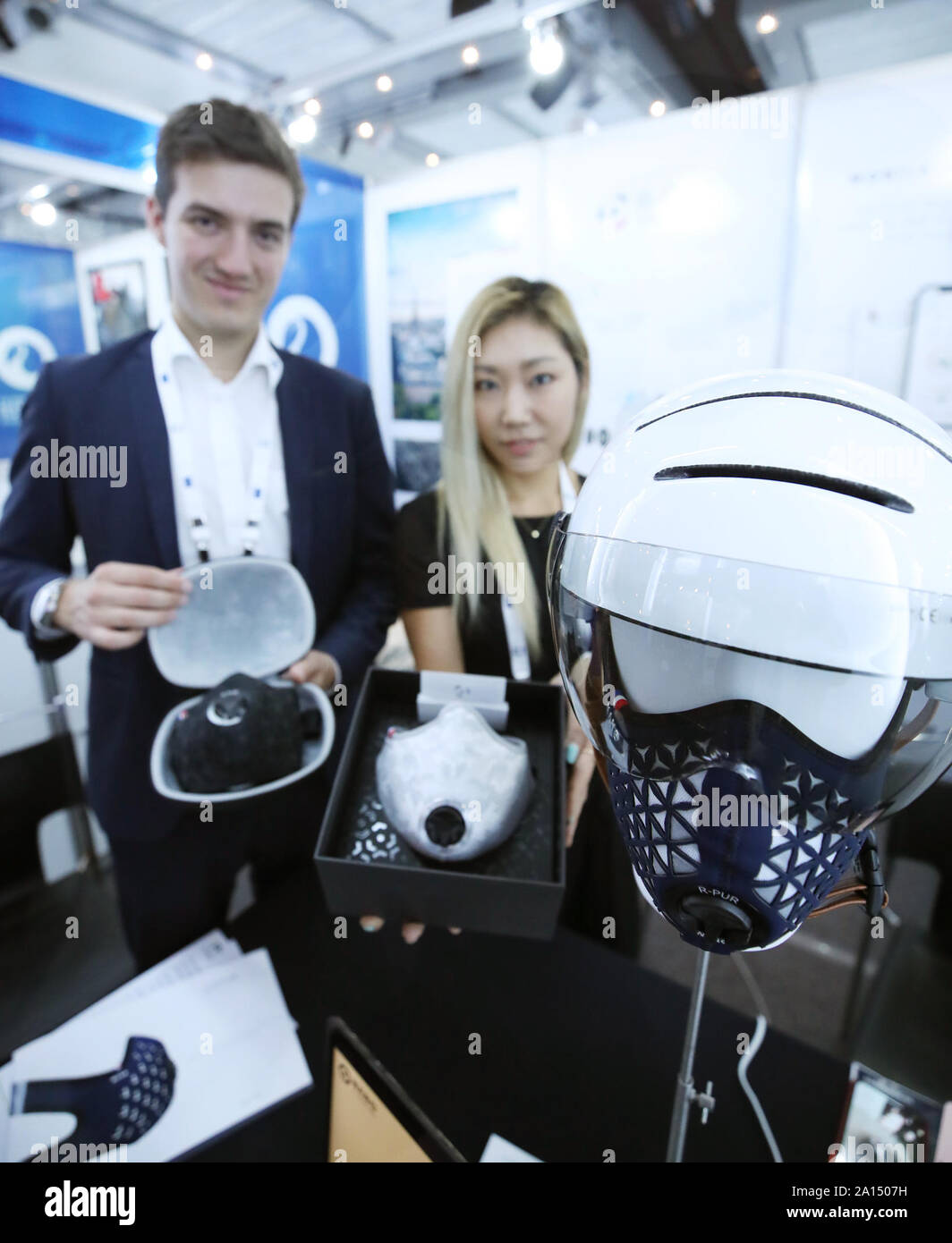 Seoul, South Korea. 24th Sep, 2019. Anti-pollution mask Officials of a ...