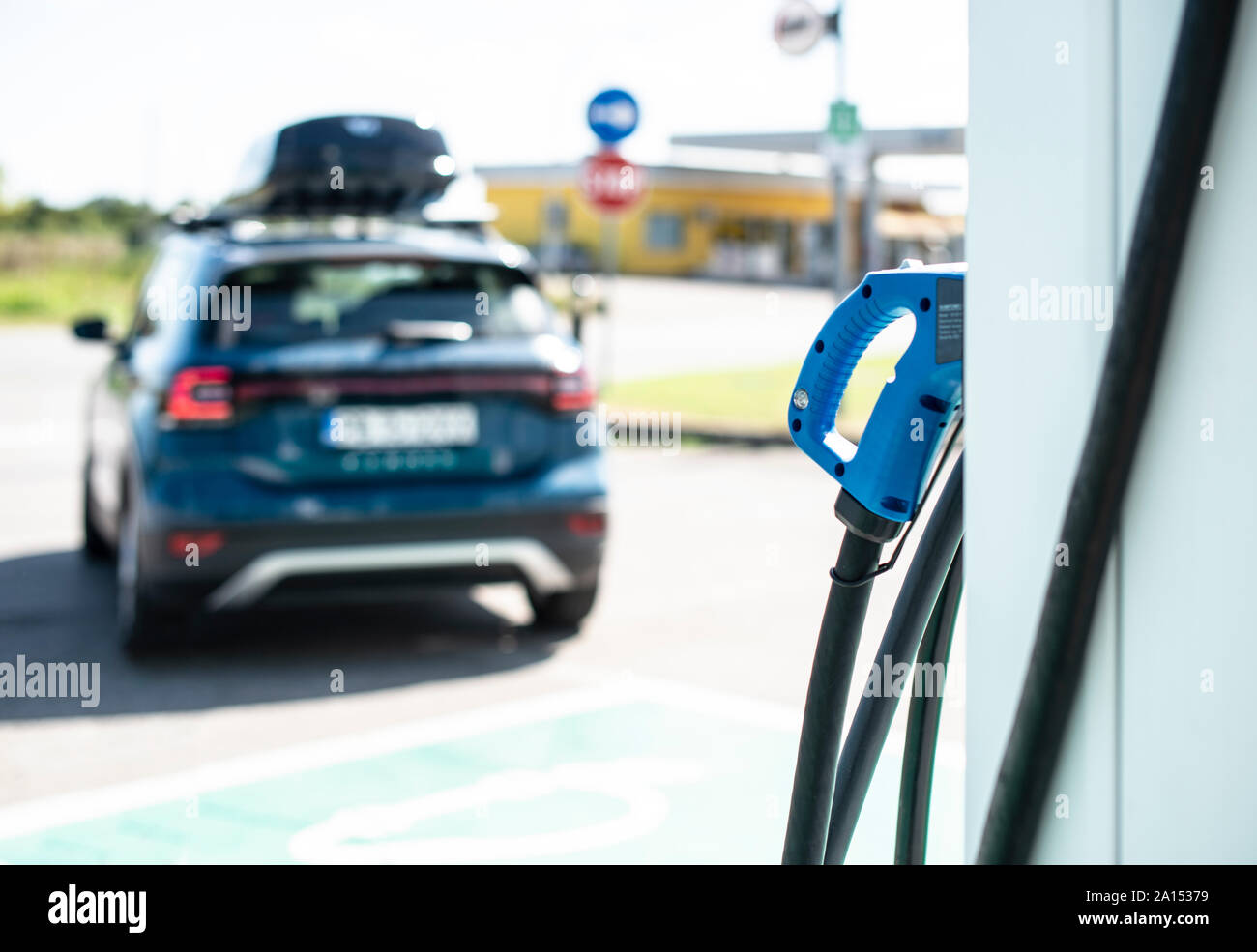 Fuels loading hi-res stock photography and images - Alamy