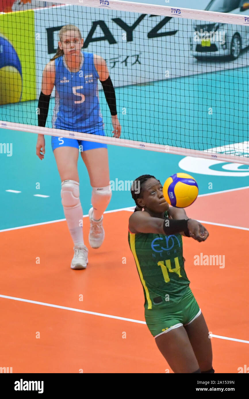 Yolande juliana amana hi-res stock photography and images - Alamy