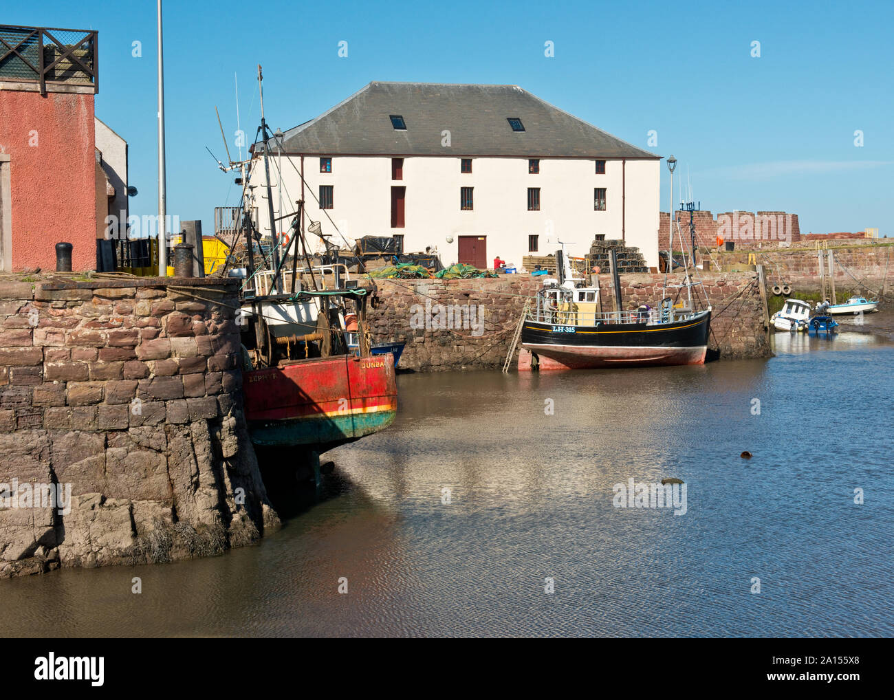 Dunbar wharf hi-res stock photography and images - Alamy