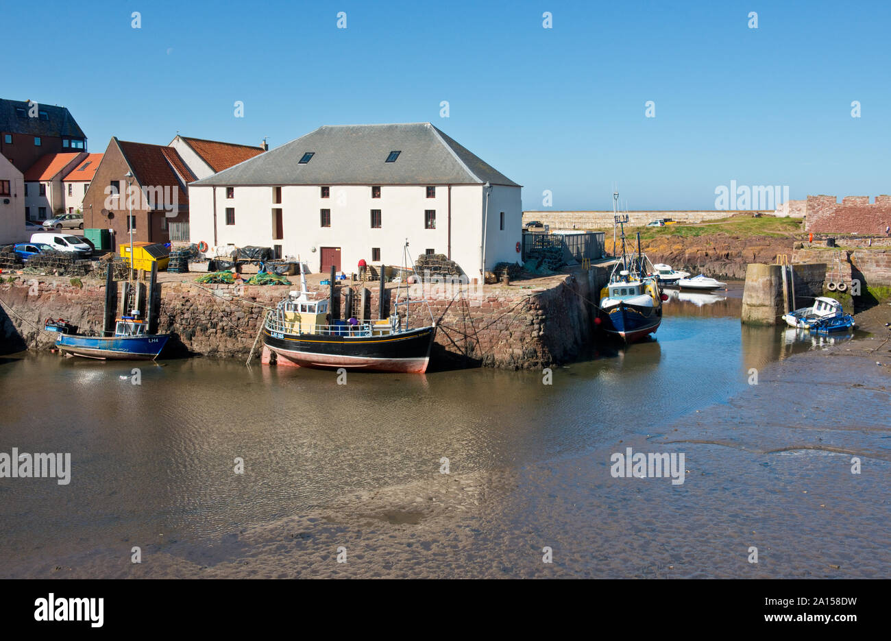 Dunbar wharf hi-res stock photography and images - Alamy