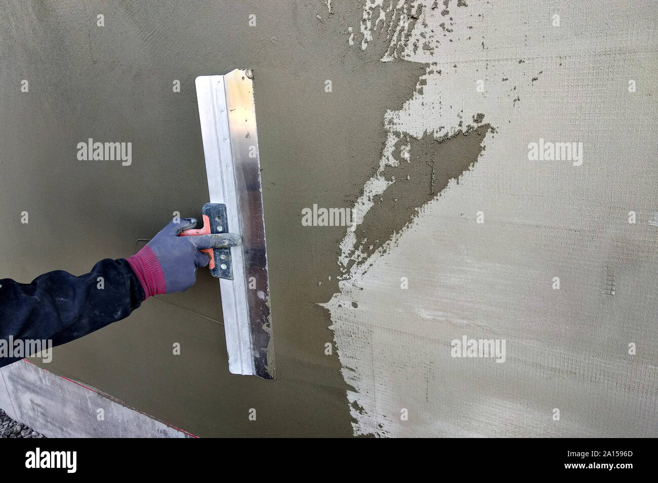 Insulated plasterboard hi-res stock photography and images - Alamy