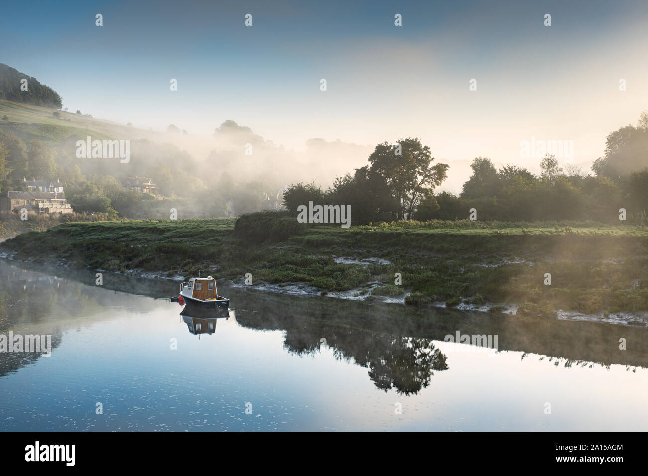 Small river boat hi-res stock photography and images - Alamy