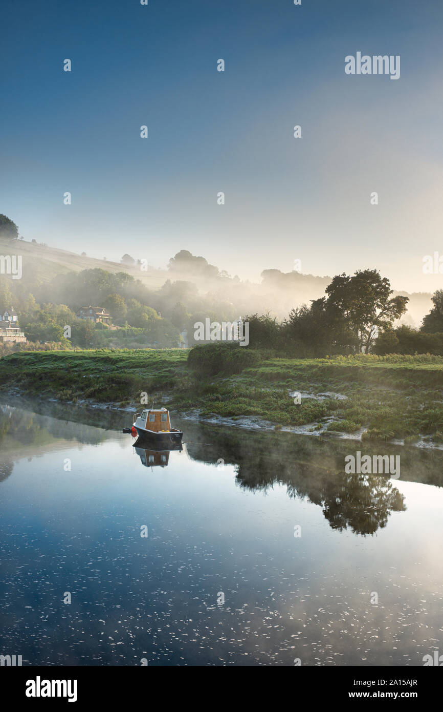 Misty autumn morning on the river Wye at Tintern Stock Photo - Alamy