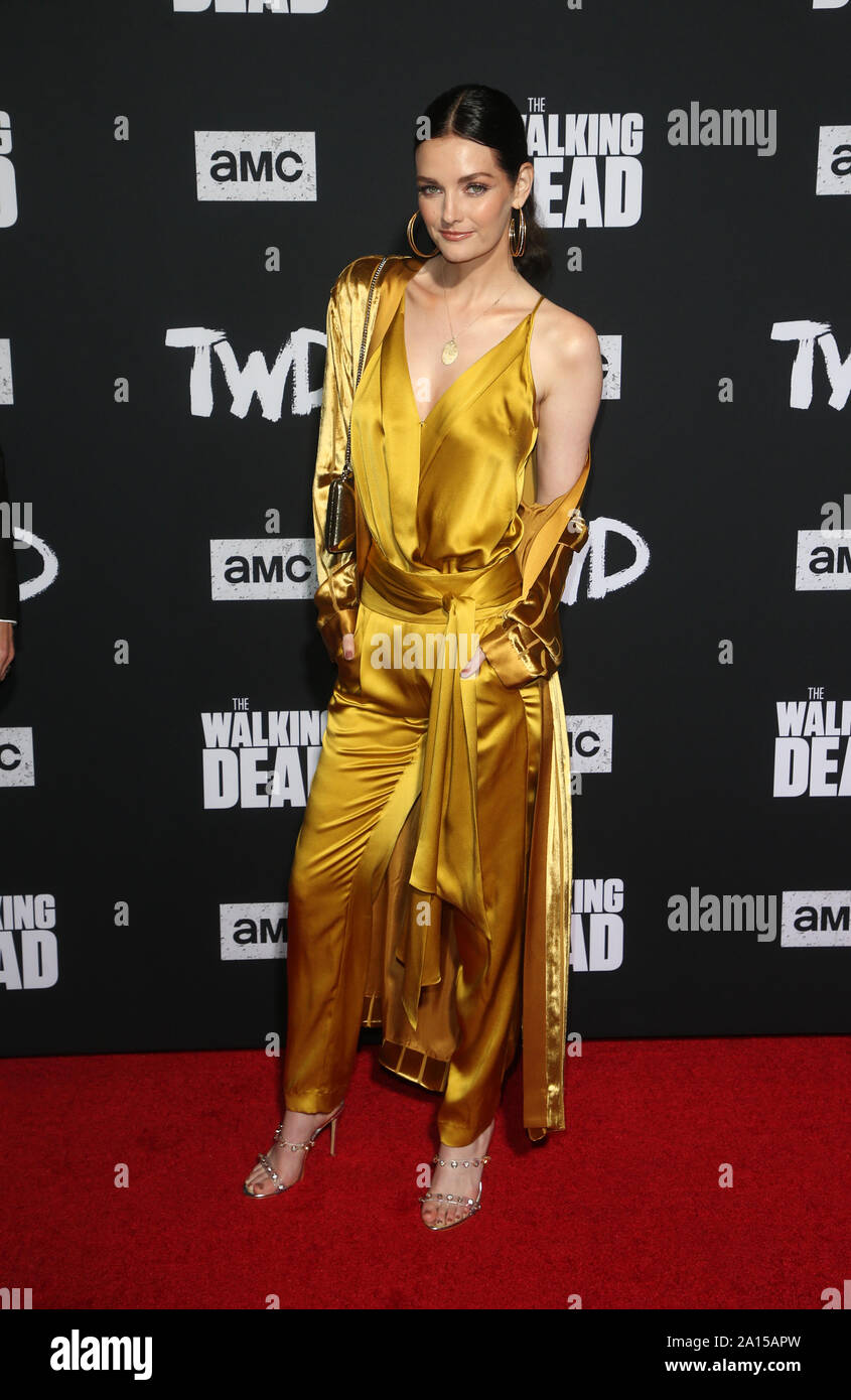 Lydia in the walking dead hi-res stock photography and images - Alamy