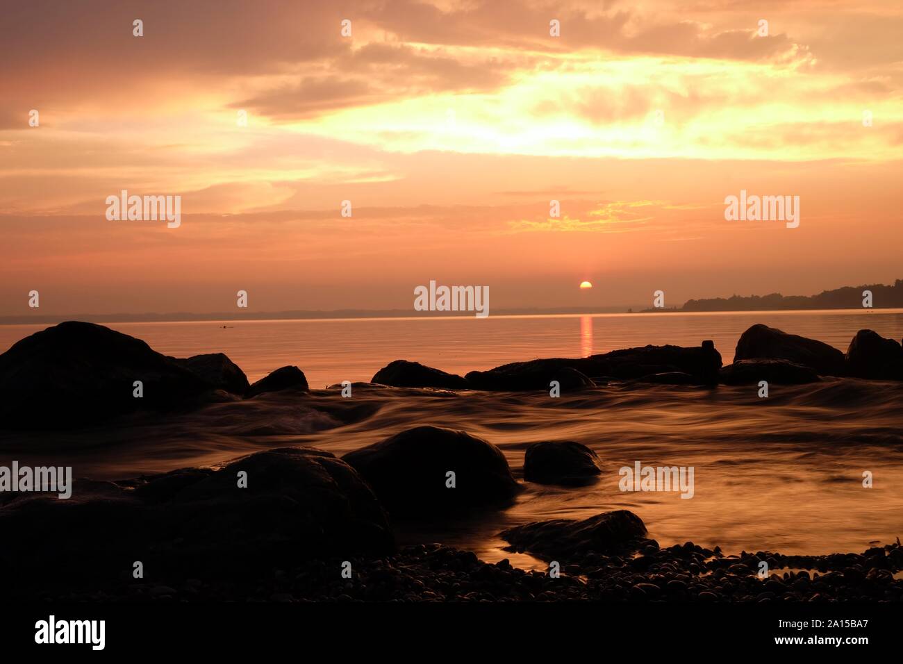 Time of sunrise and sunset hi-res stock photography and images - Alamy