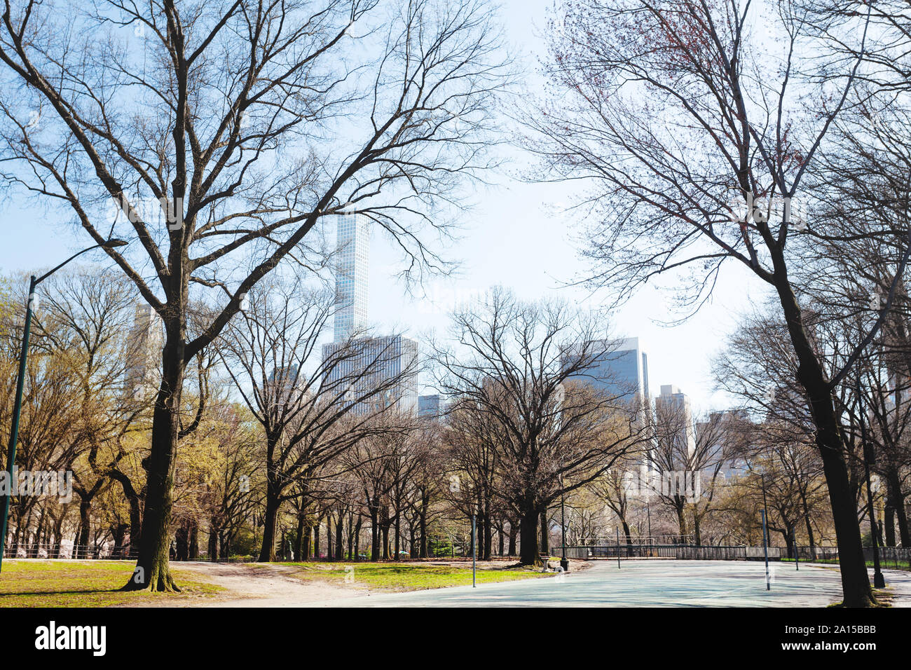 Changing skyline hi-res stock photography and images - Alamy
