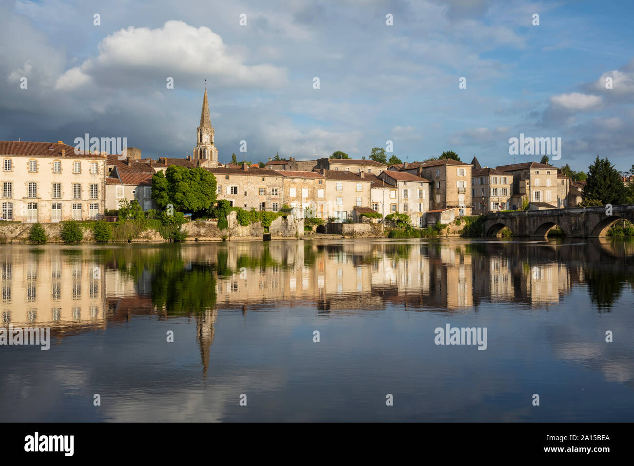 Confolens bridge hi-res stock photography and images - Alamy