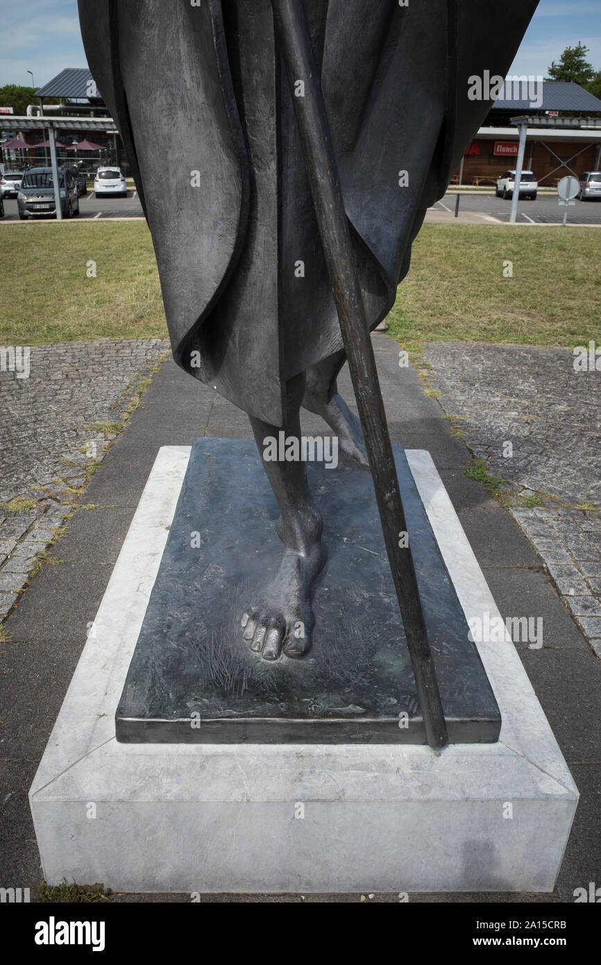PILGRIM STATUE - MARTIN MAYER (1989-1990) - PILGRIMAGE ROUTE TO ...