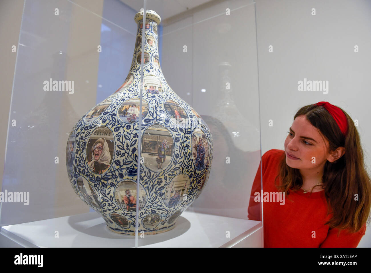 Victoria miro mayfair hi-res stock photography and images - Alamy