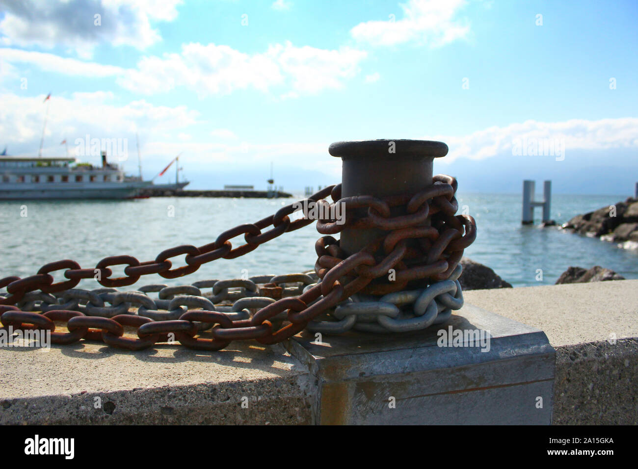 Ship bollard hi-res stock photography and images - Alamy