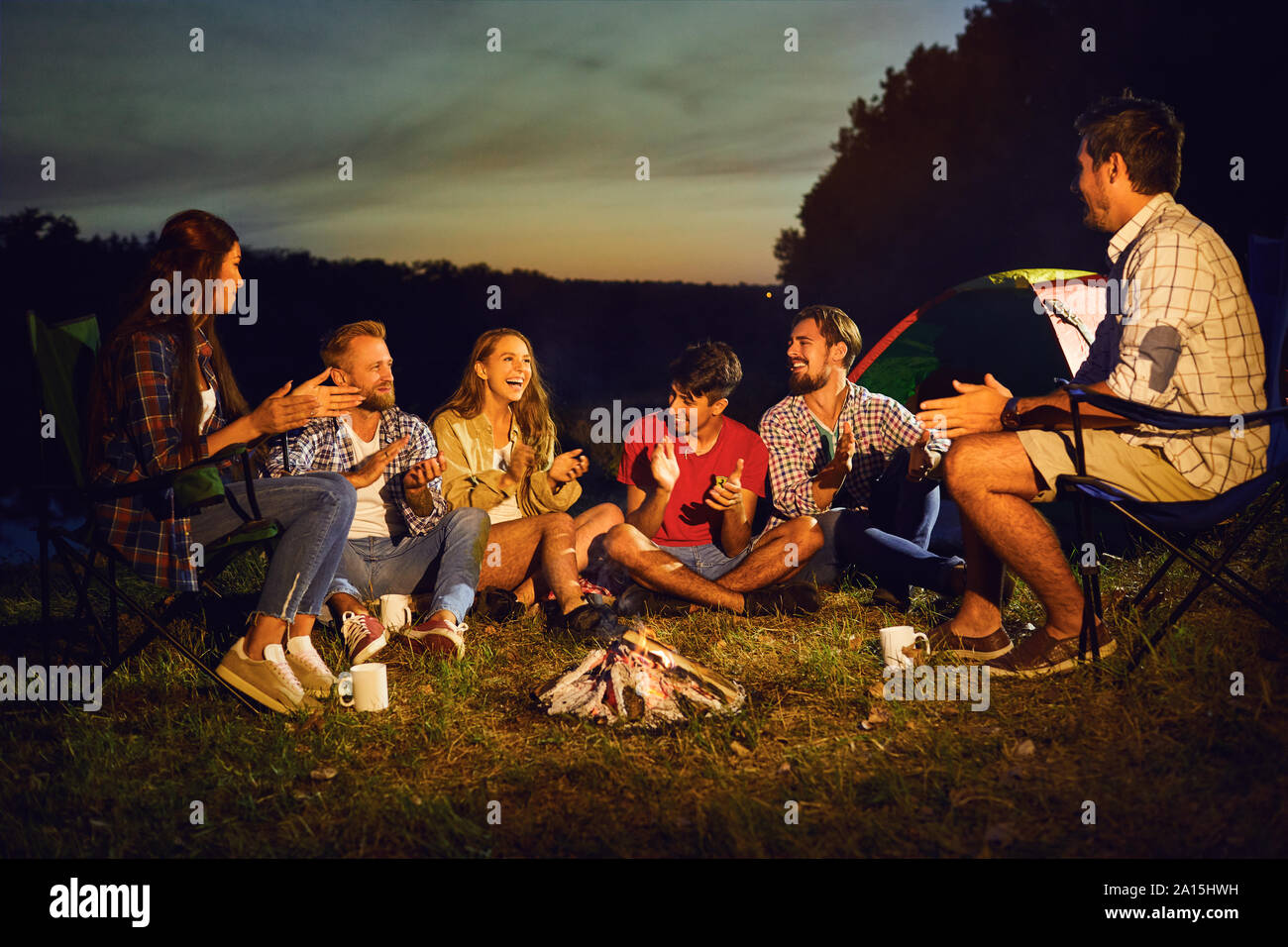 Happy bonfire hi-res stock photography and images - Alamy