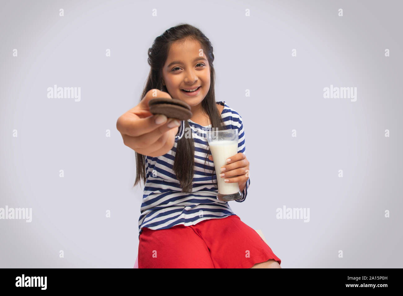Person holding biscuit hi-res stock photography and images - Alamy