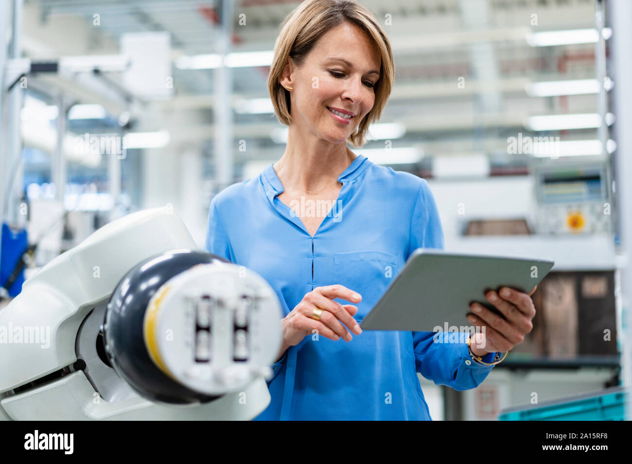 Computer assembly factory hi-res stock photography and images - Alamy