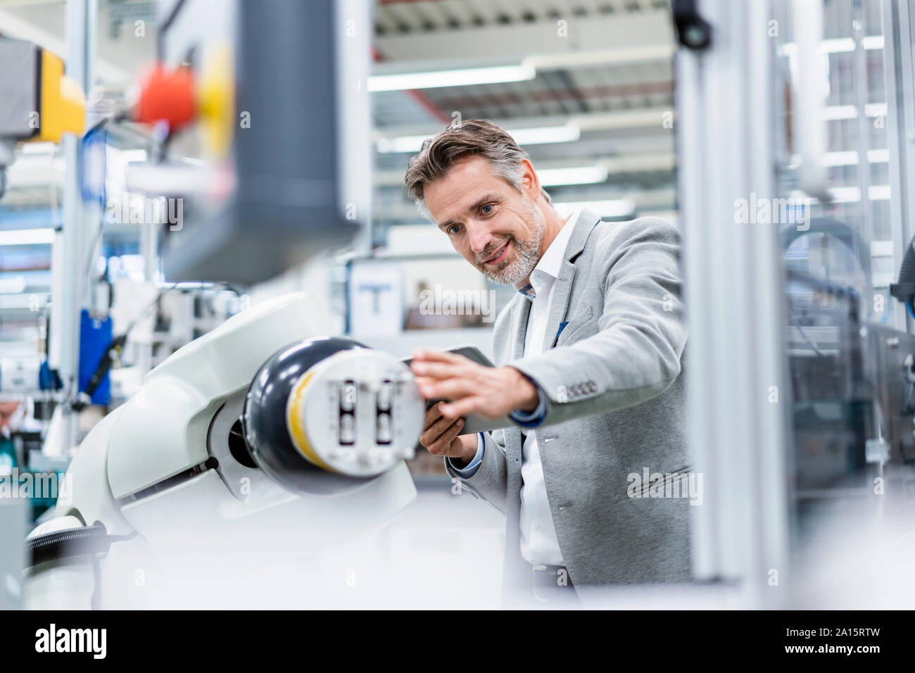 Computer assembly factory hi-res stock photography and images - Alamy