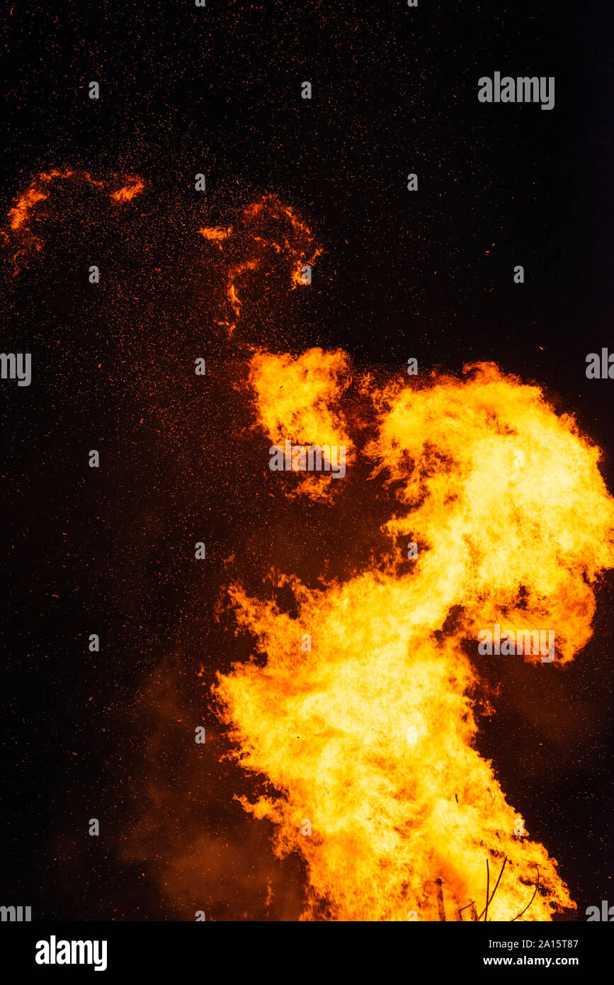 Flying sparks hi-res stock photography and images - Alamy