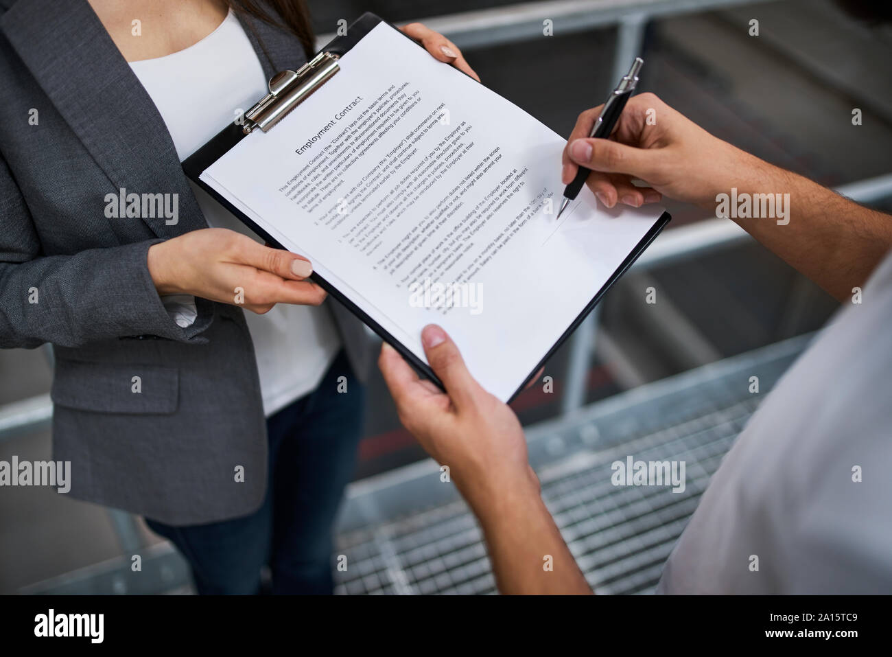 Employment contract hi-res stock photography and images - Alamy