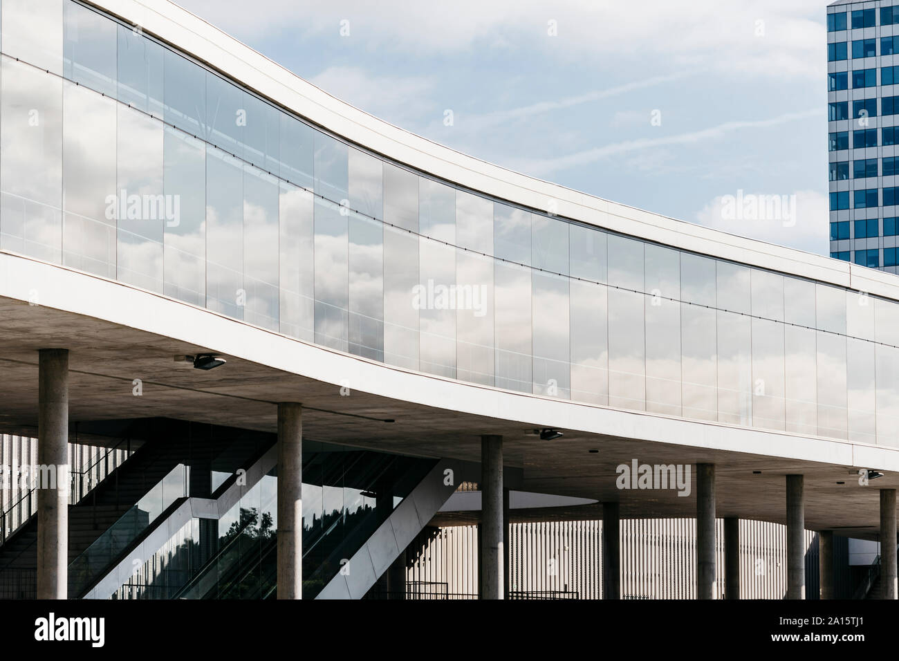 Cloud reflection on glass building hi-res stock photography and images ...
