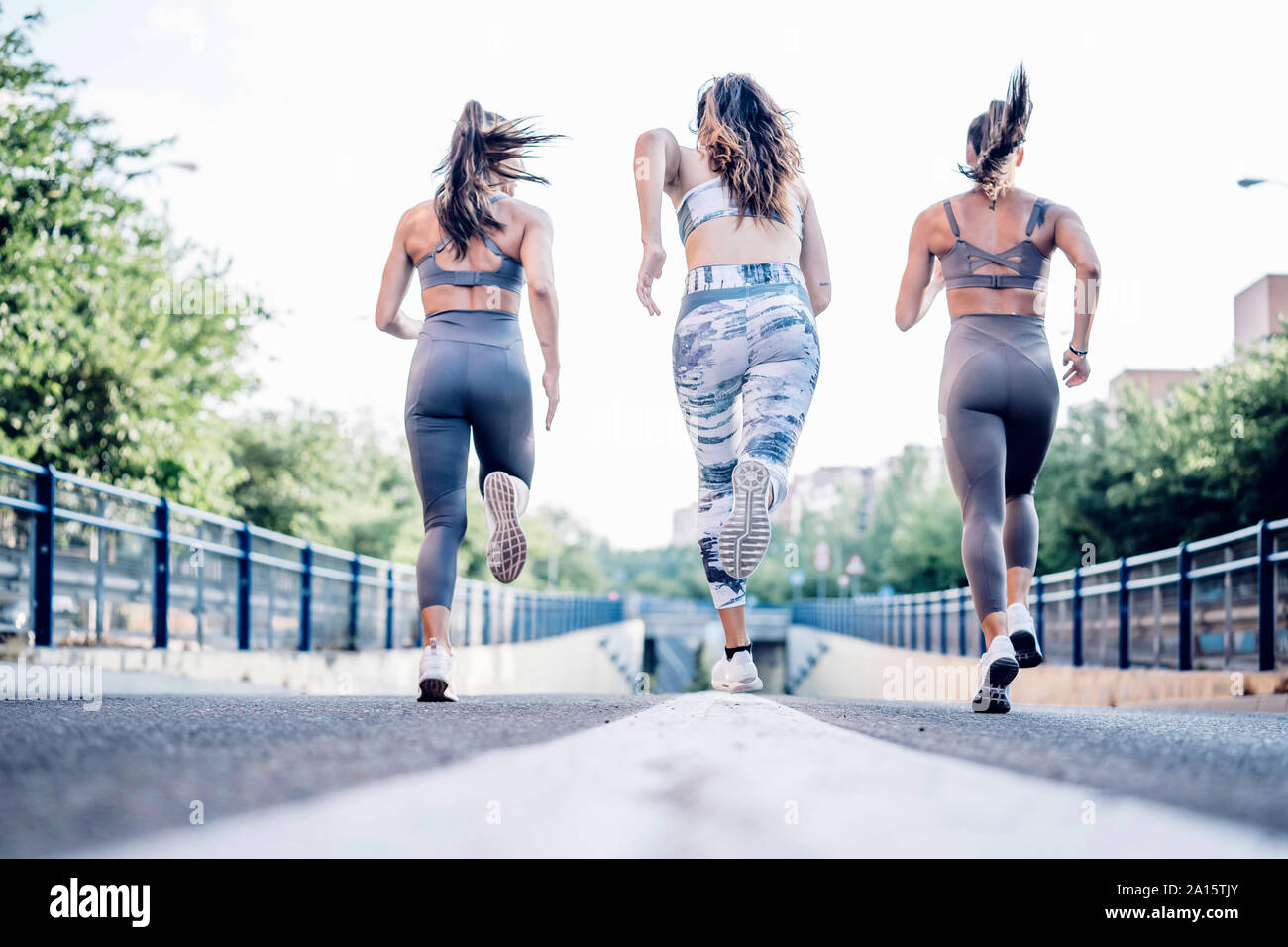 Group people running women hi-res stock photography and images - Alamy