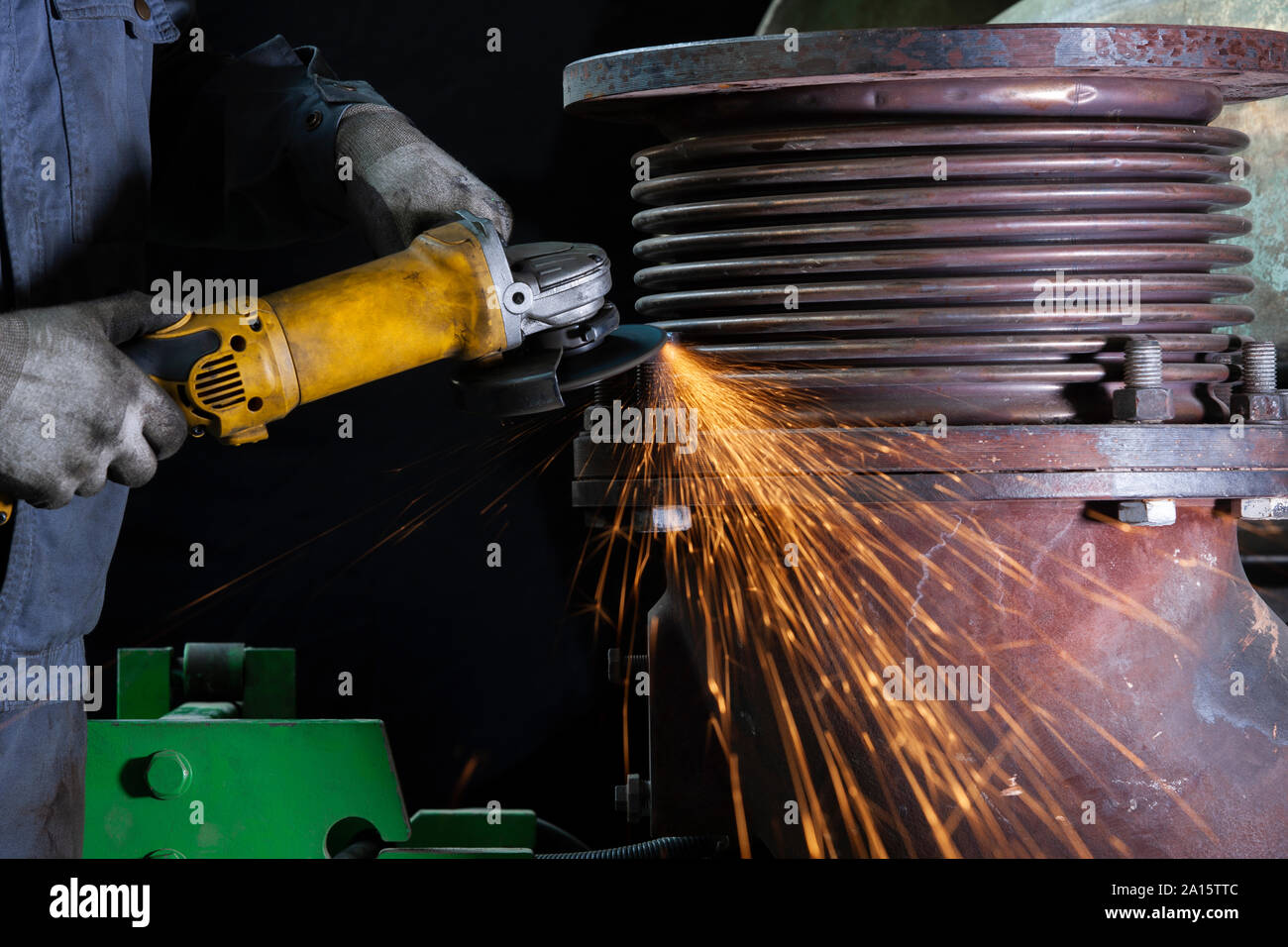 Angle grinder machine hi-res stock photography and images - Alamy