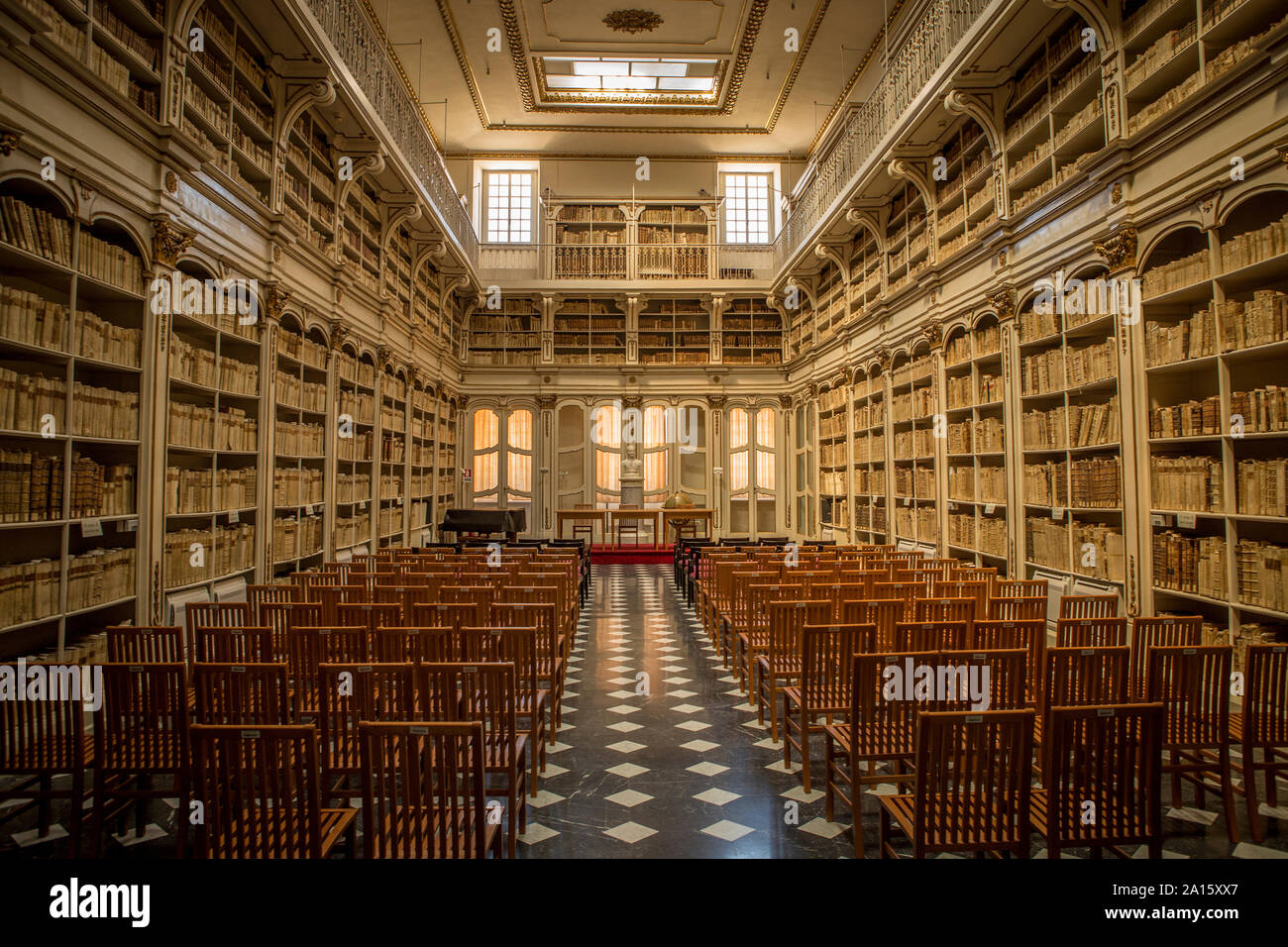 Historical library hi-res stock photography and images - Alamy