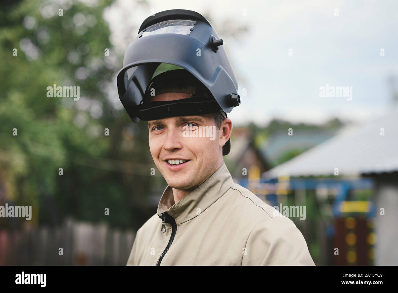 Smiling mask hi-res stock photography and images - Alamy