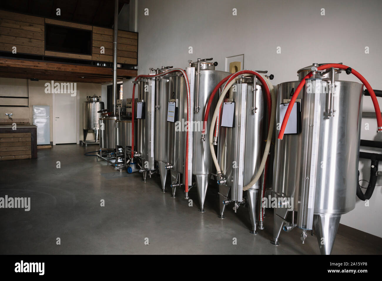 Craft brewery interior hi-res stock photography and images - Alamy