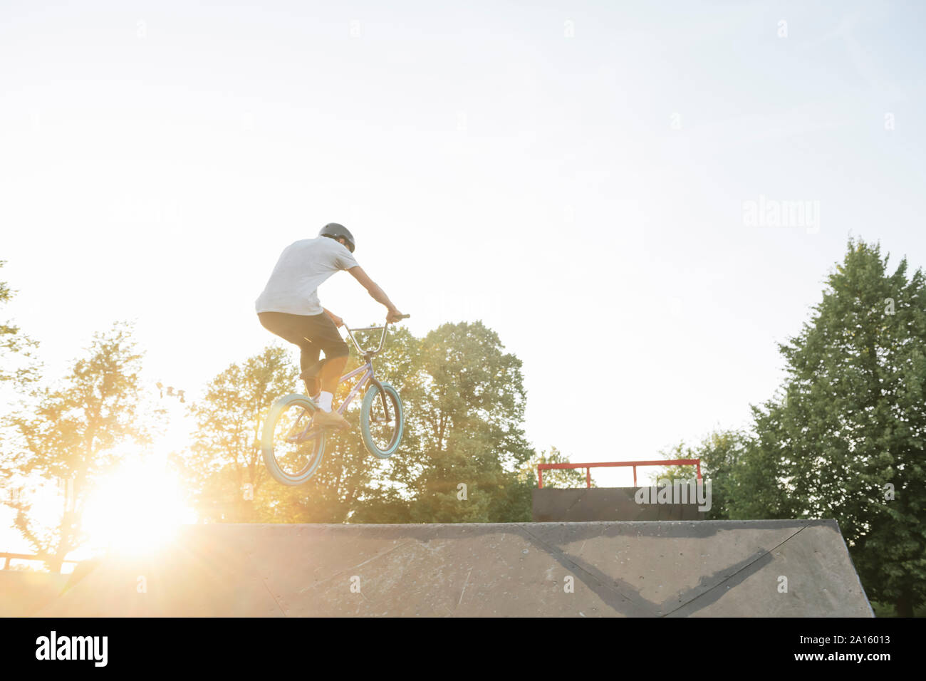 Skatepark helmet hi-res stock photography and images - Alamy