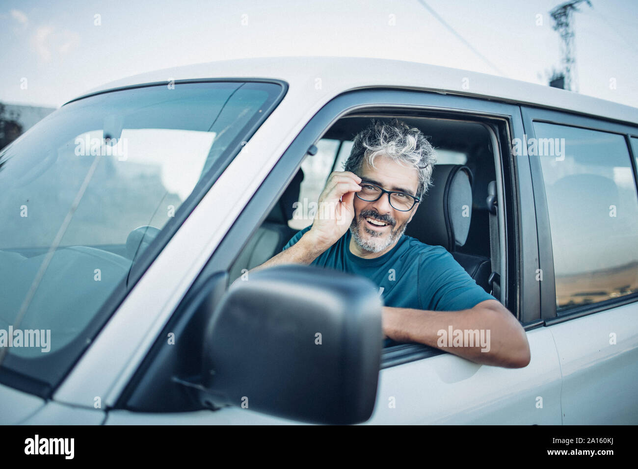 Sitting in the road hi-res stock photography and images - Alamy