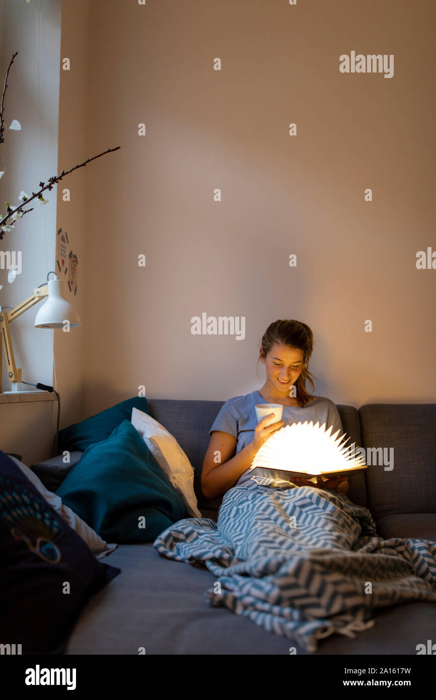 Illuminated book hi-res stock photography and images - Alamy