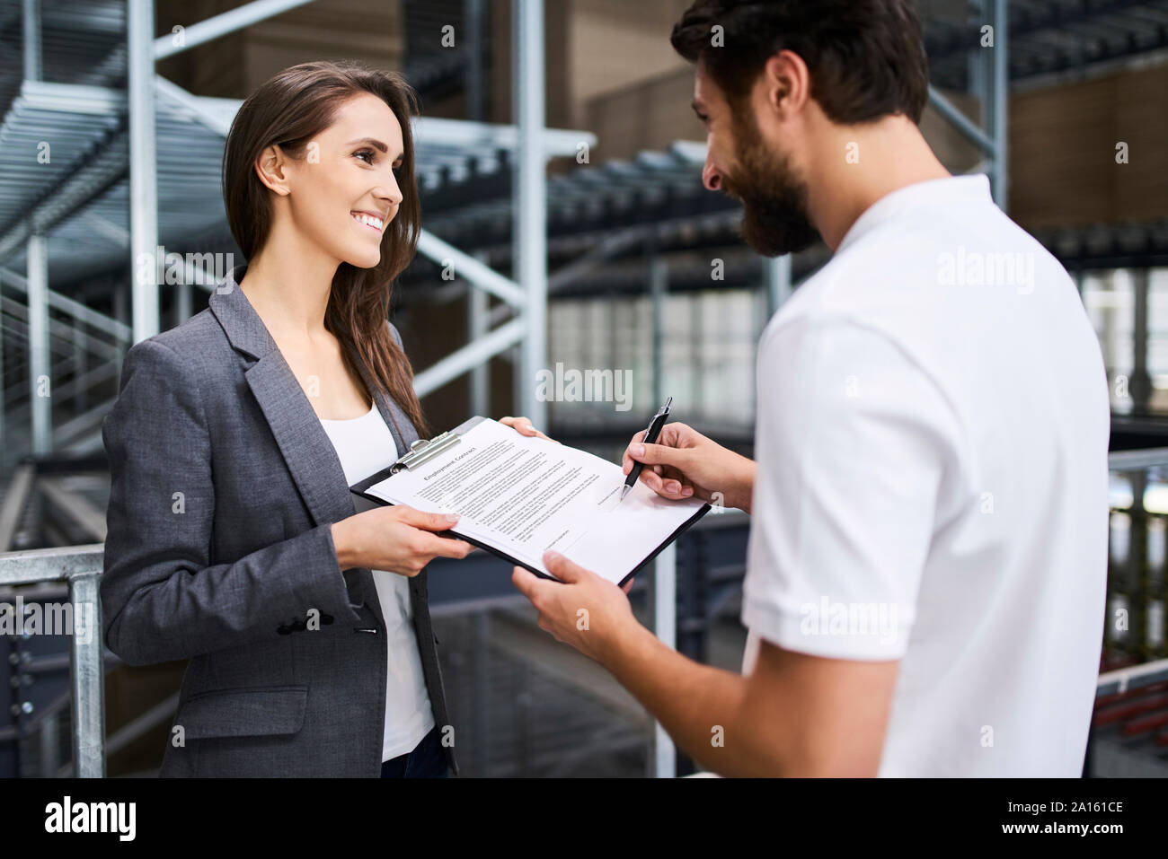 Signing Document High Resolution Stock Photography and Images - Alamy