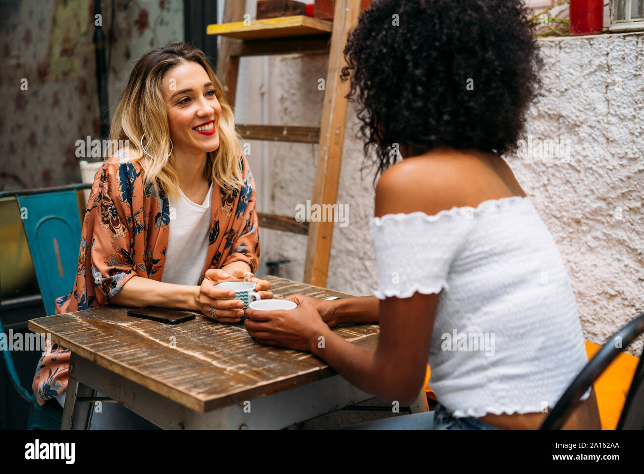 Cloud house cafe hi-res stock photography and images - Alamy