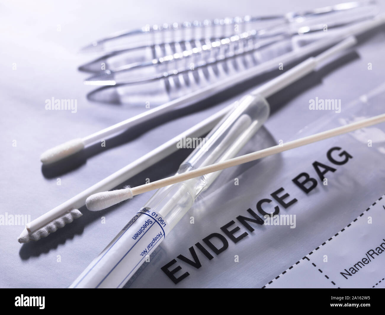 Forensic evidence tools for collecting samples Stock Photo - Alamy