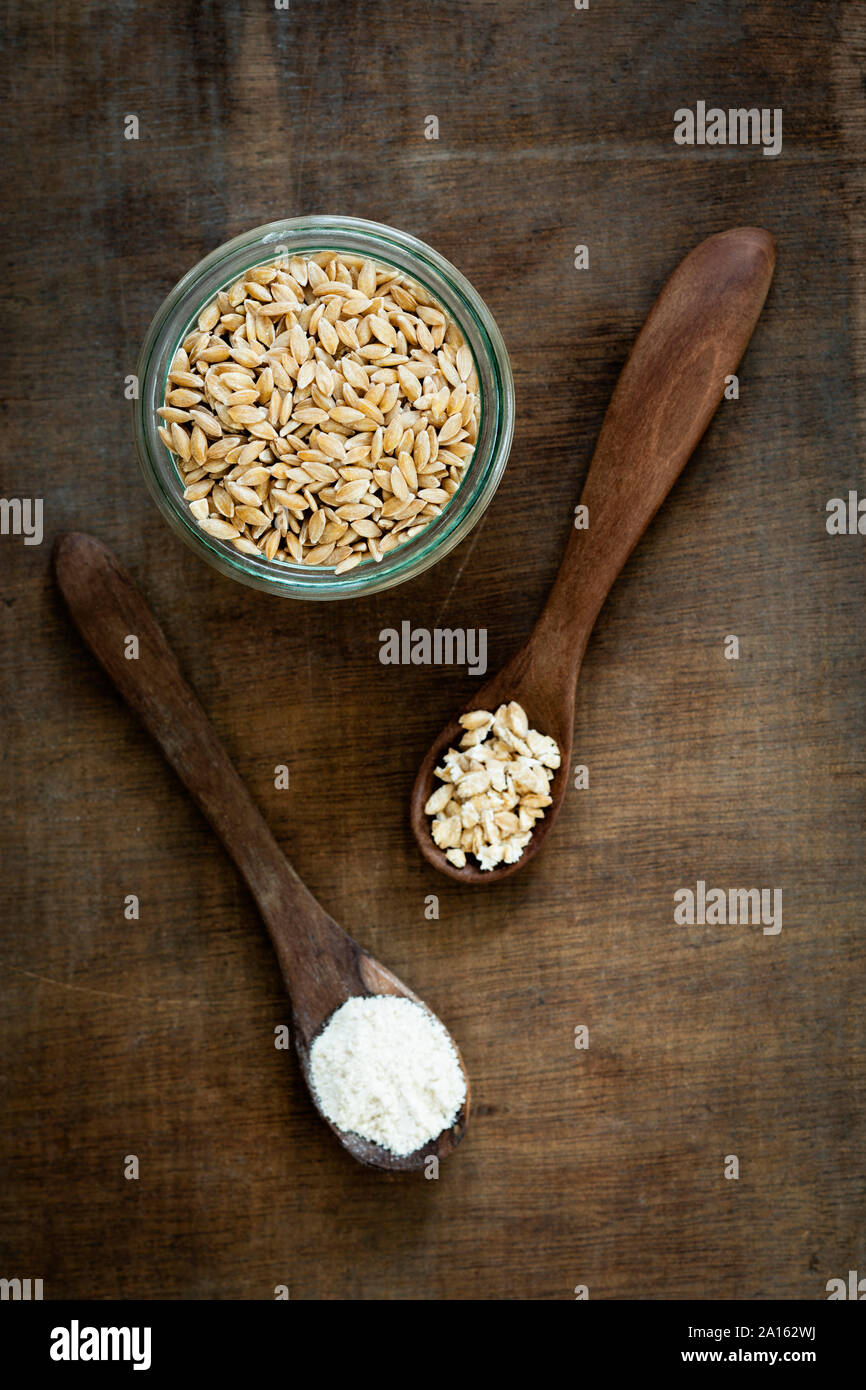 Ancient grains, Einkorn Weat in glas jar as grain, flakes and flour ...