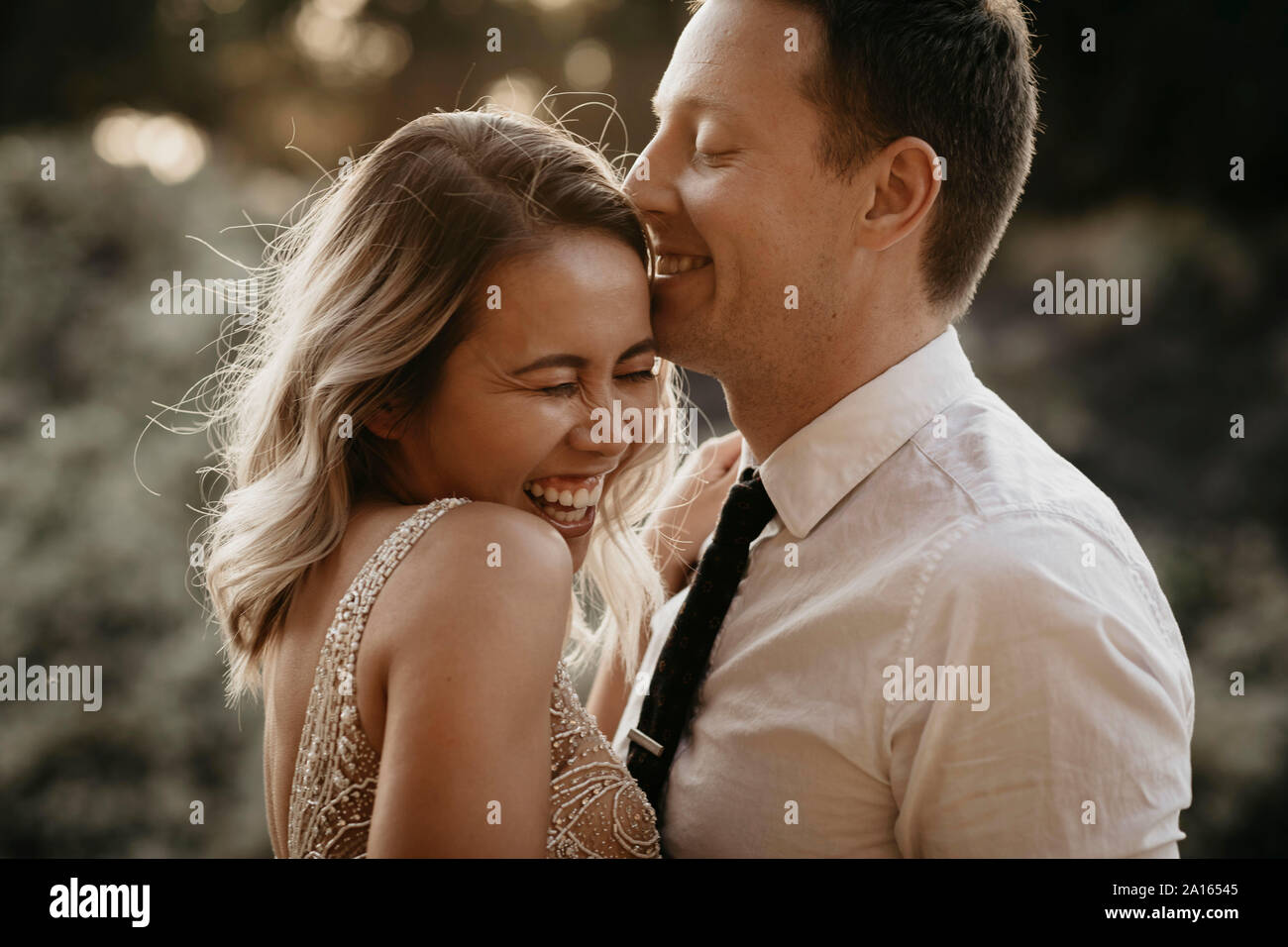 Portrait laughing bride groom hi-res stock photography and images - Alamy