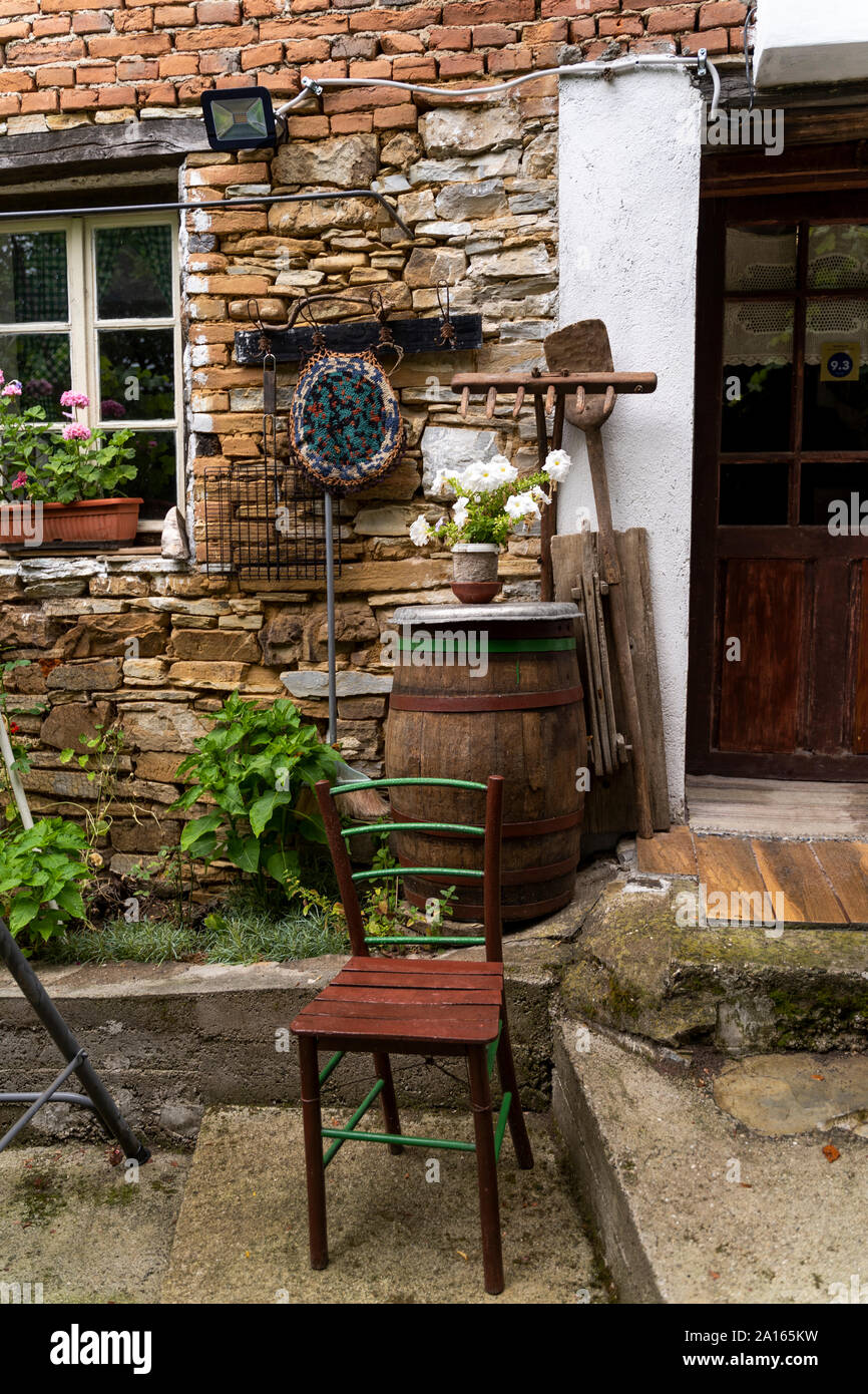 Arrangement of traditional Bulgarian elements of decoration, Kosti ...