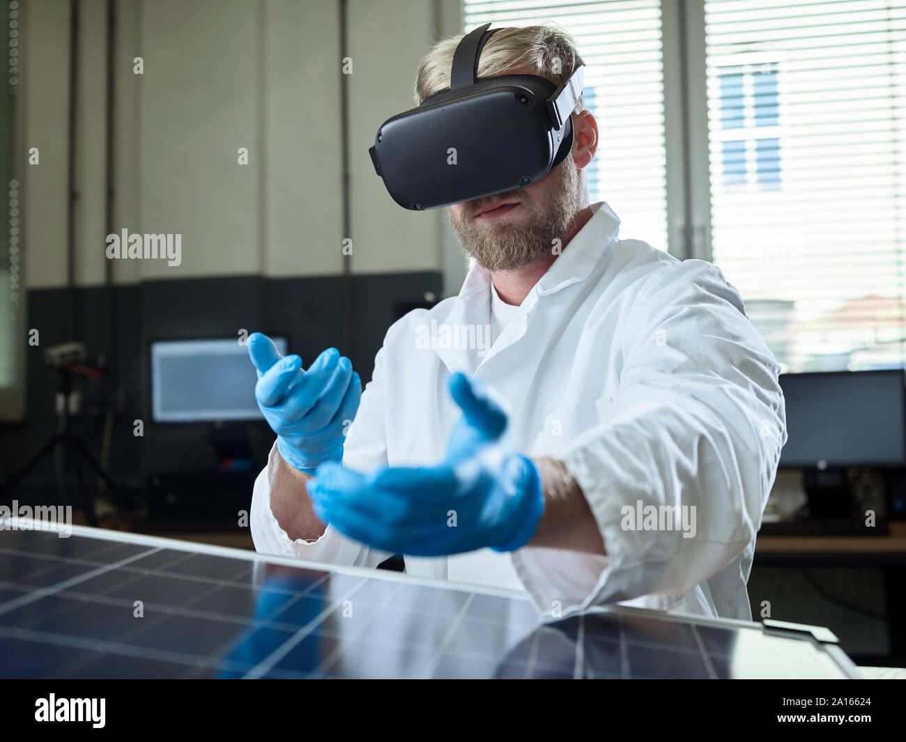 Solar lab hi-res stock photography and images - Alamy