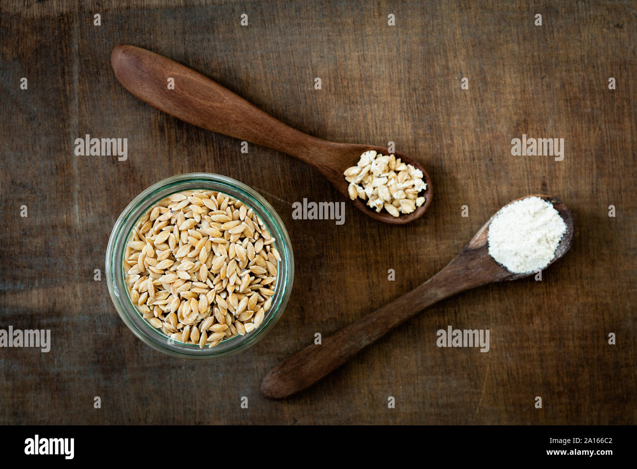 Ancient grains, Einkorn Weat in glas jar as grain, flakes and flour ...