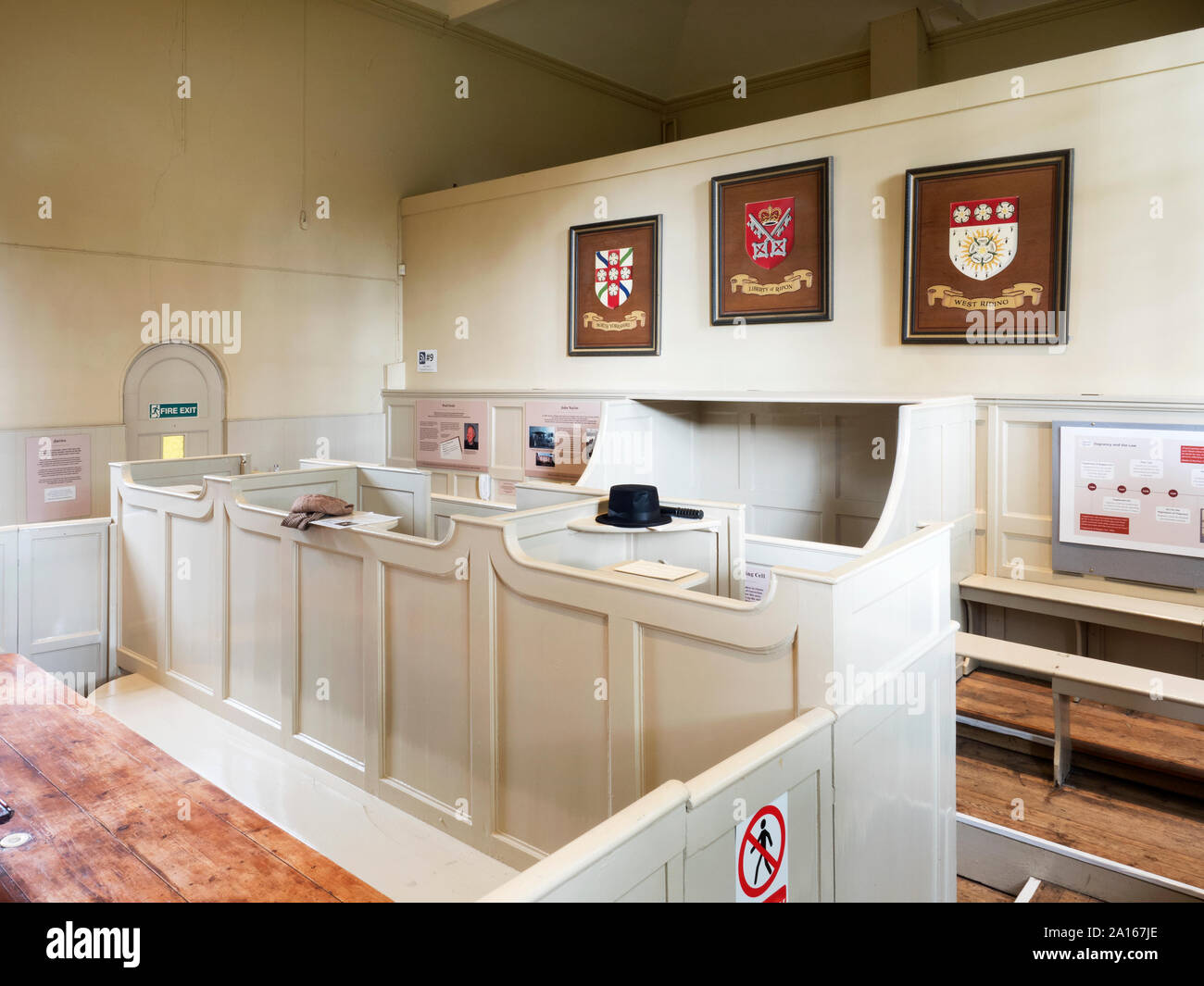 Courthouse interior hi-res stock photography and images - Alamy