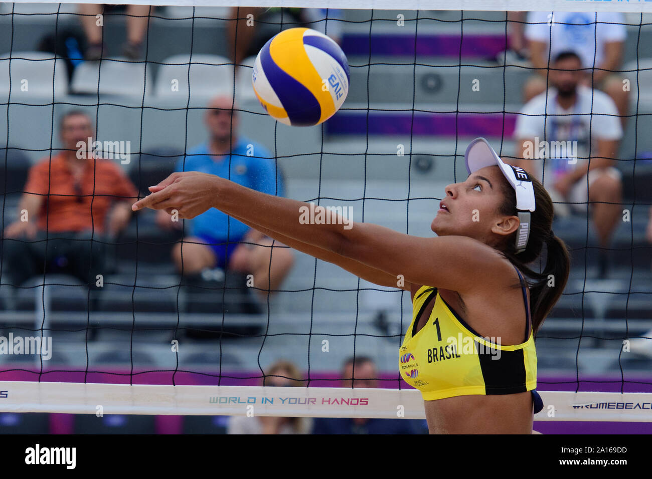 World tour rome beach volley finals hi-res stock photography and images ...