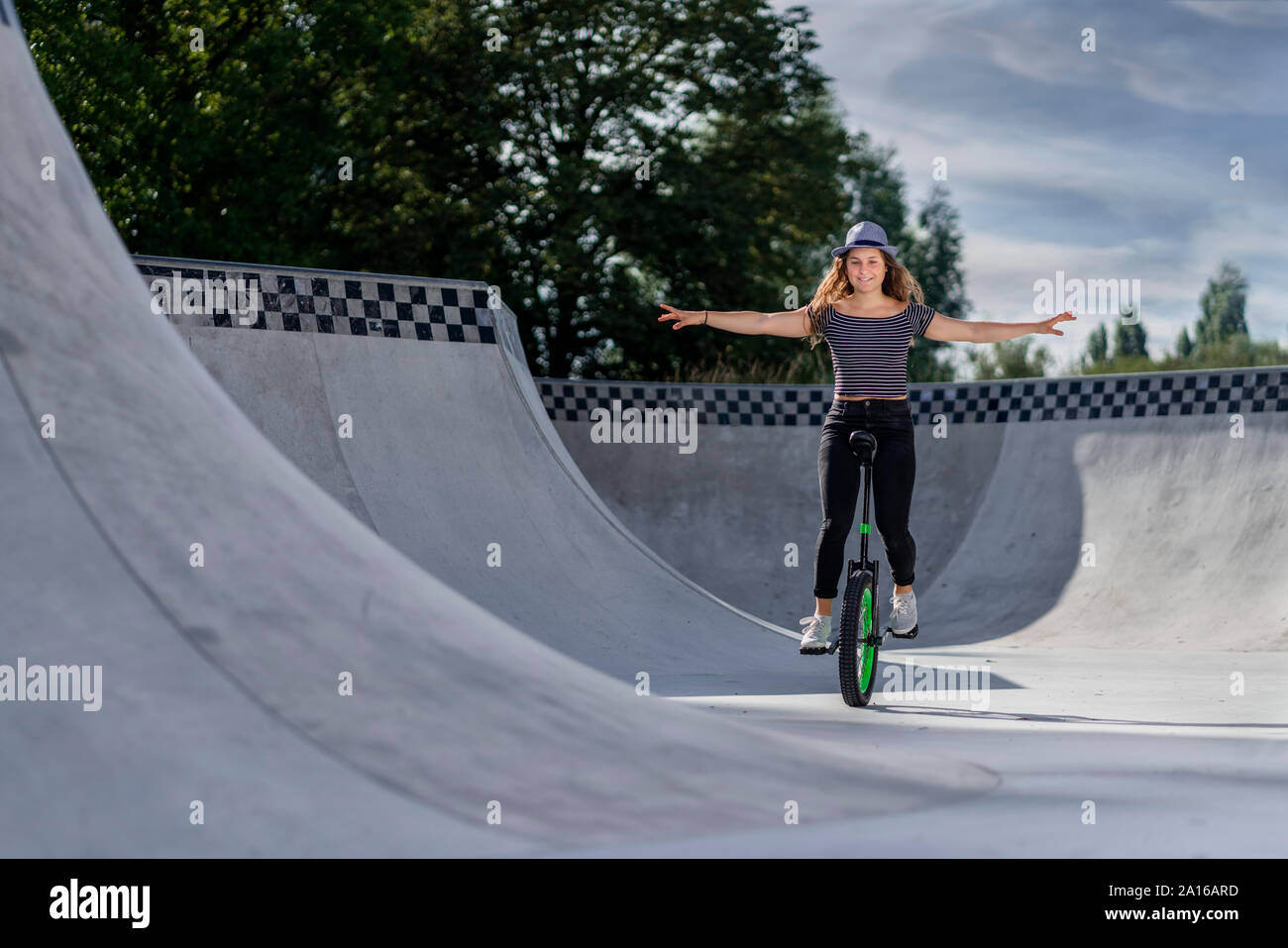 Unicycle hi-res stock photography and images - Alamy