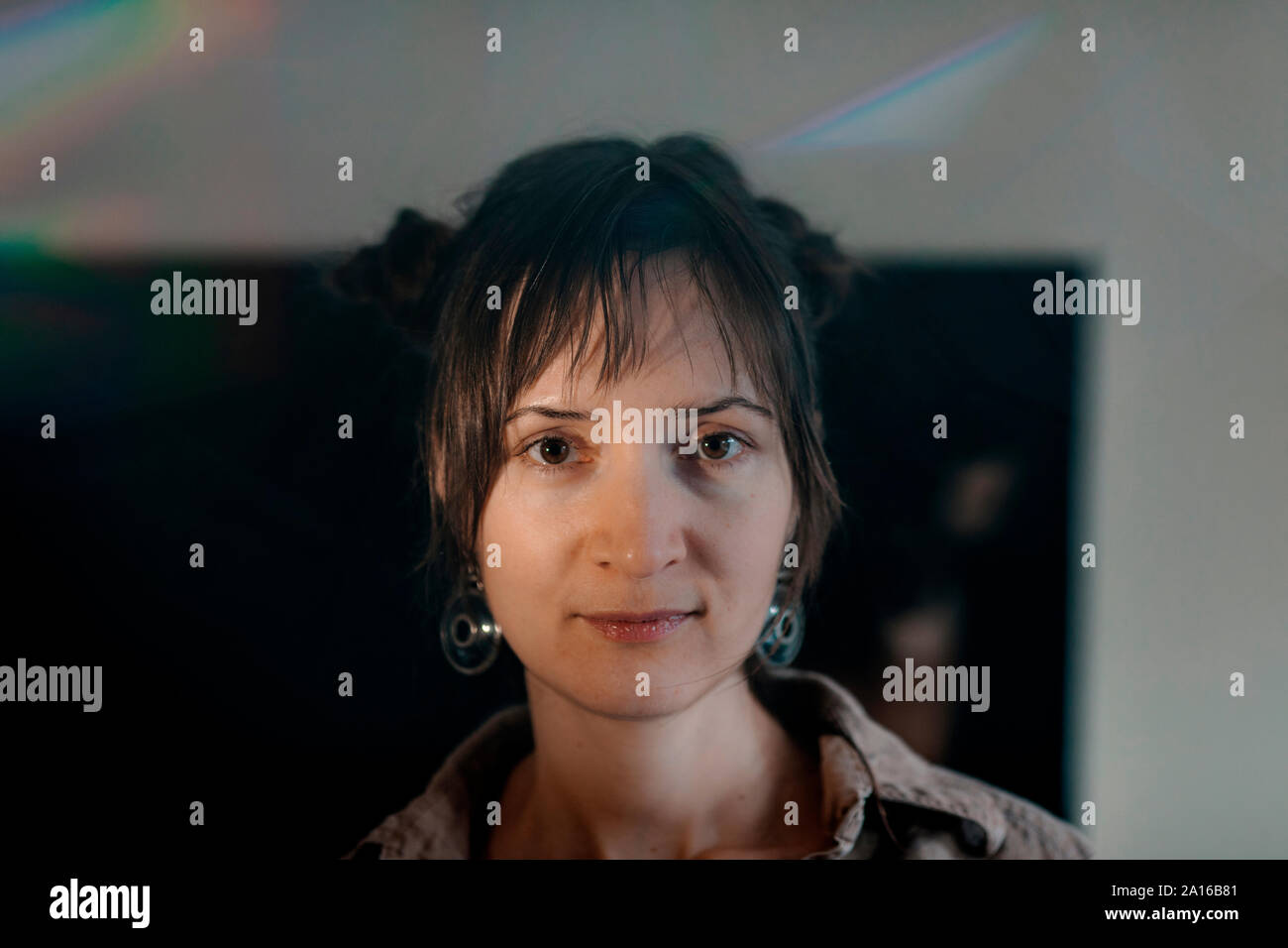 Female artist self portrait hi-res stock photography and images - Alamy