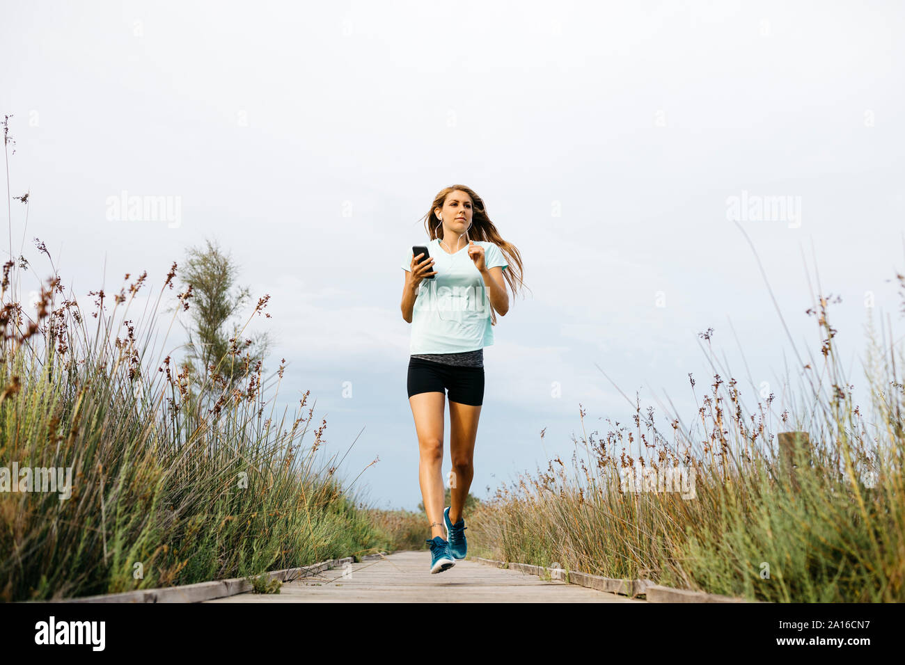 Running sideways hi-res stock photography and images - Alamy