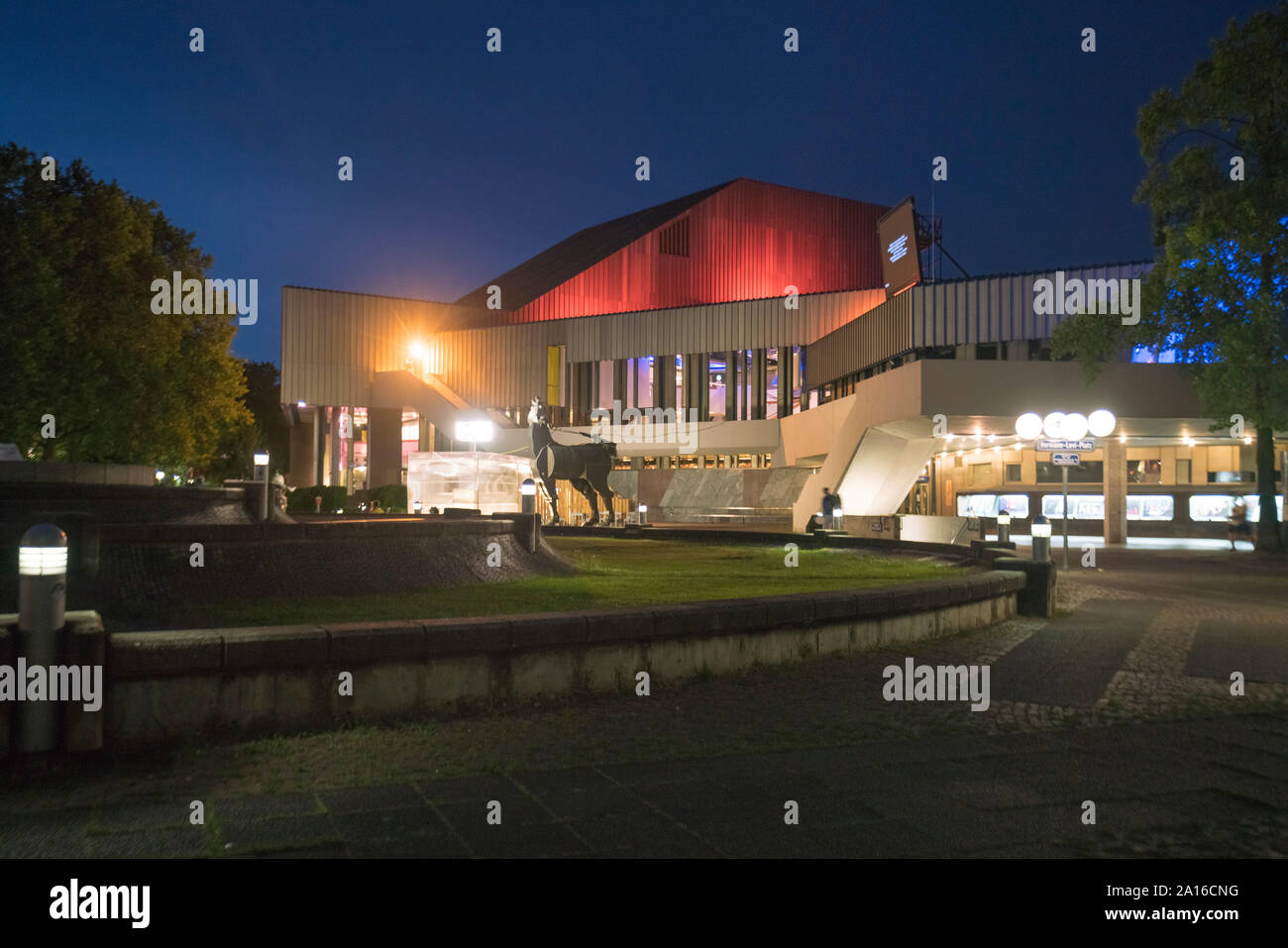 Badisches Staatstheater Karlsruhe by night, Germany Stock Photo - Alamy