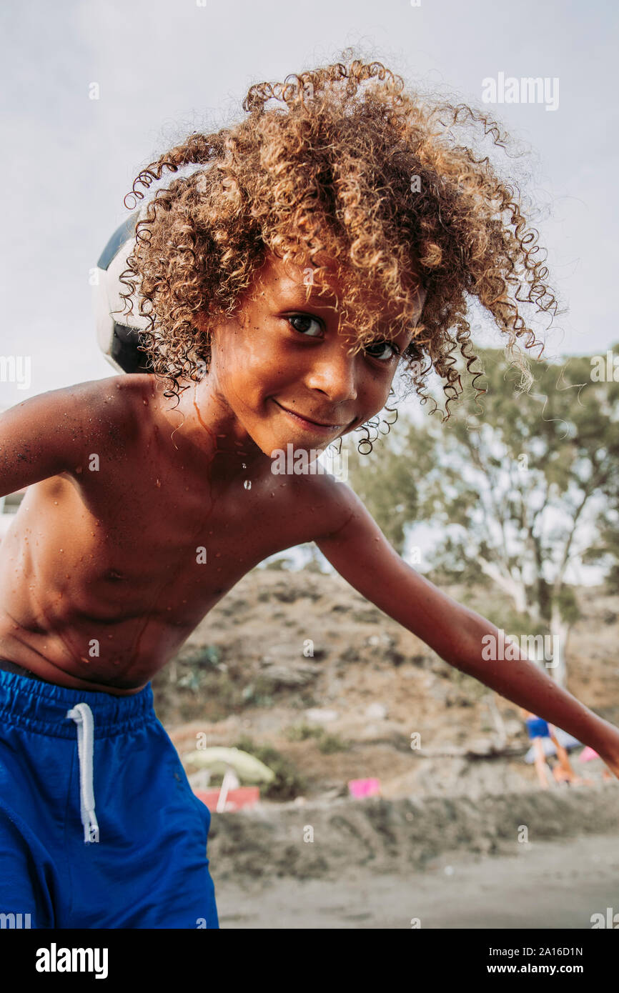American football on the beach hi-res stock photography and images - Alamy