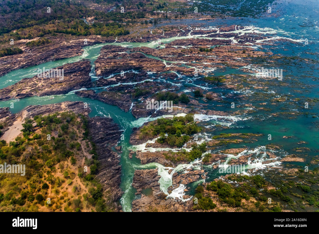Li Phi waterfall in Laos, Tat Somphamit, don khone, si phan don on four ...