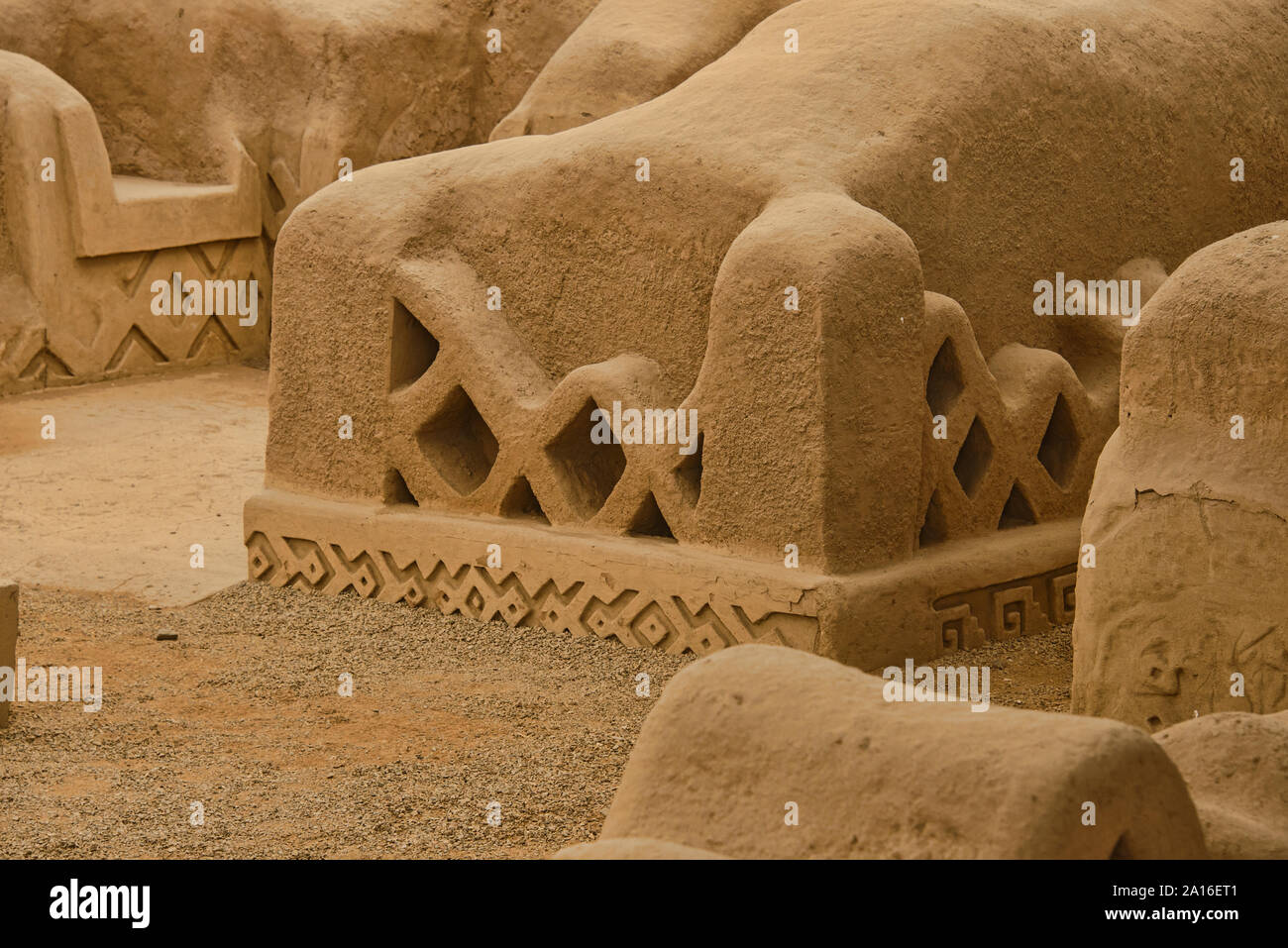 Adobe carvings at the ancient ruins of Chan Chan, Trujillo, Peru Stock ...