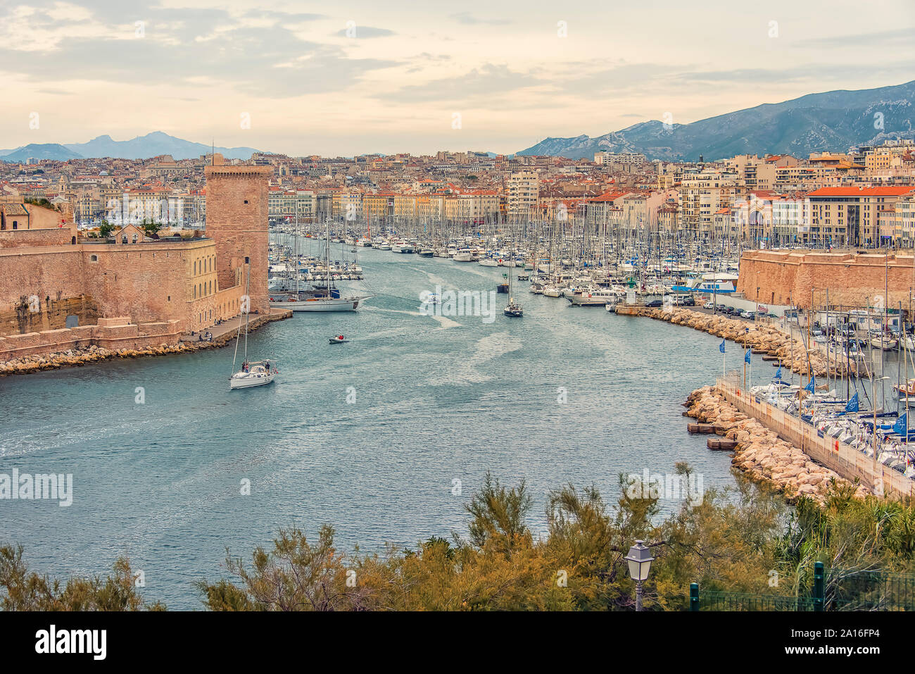 Marseille bay castle hi-res stock photography and images - Alamy