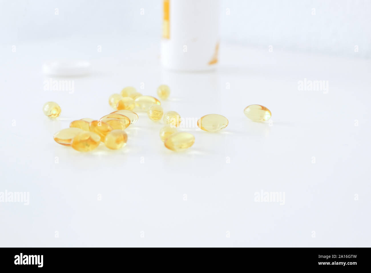 Pile of omega 3 tablets Stock Photo - Alamy